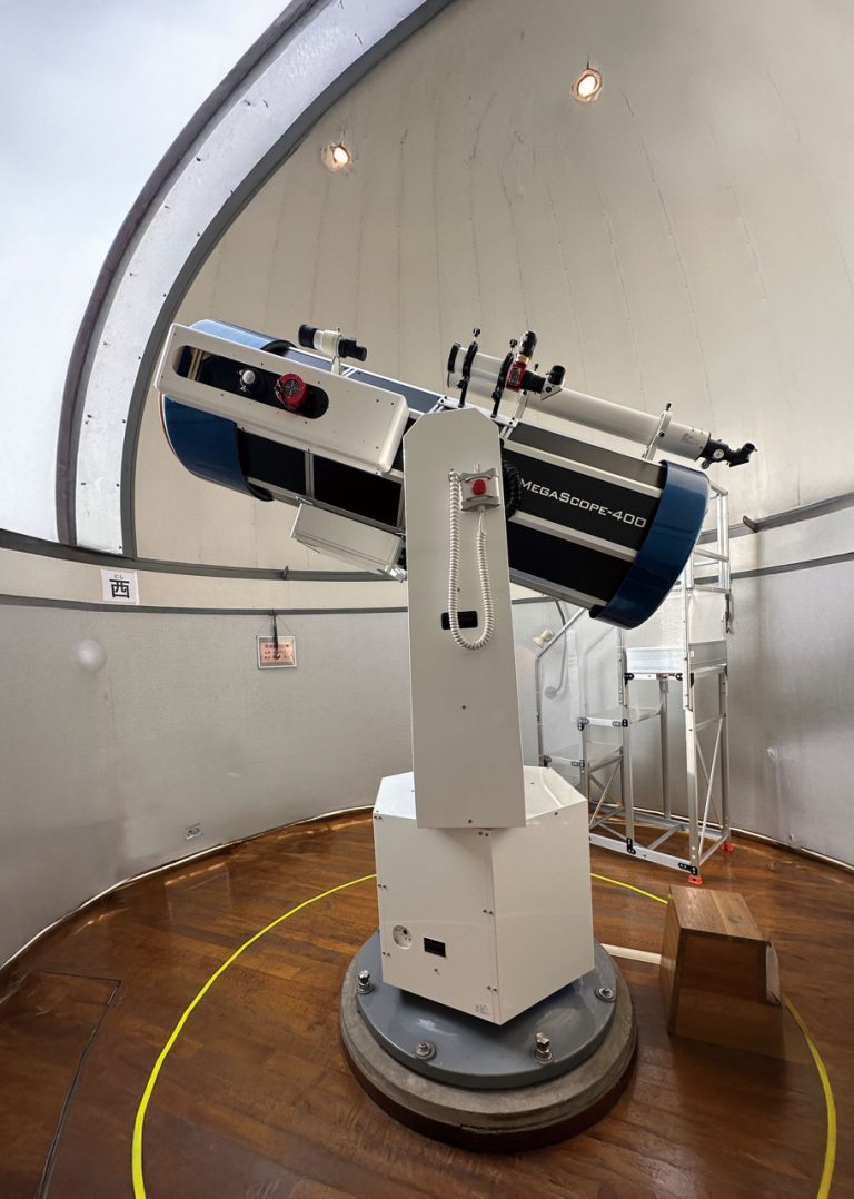 電子観望時代の次世代公共望遠鏡「MegaScope – 400」 - MEGASTAR オフィシャルサイト